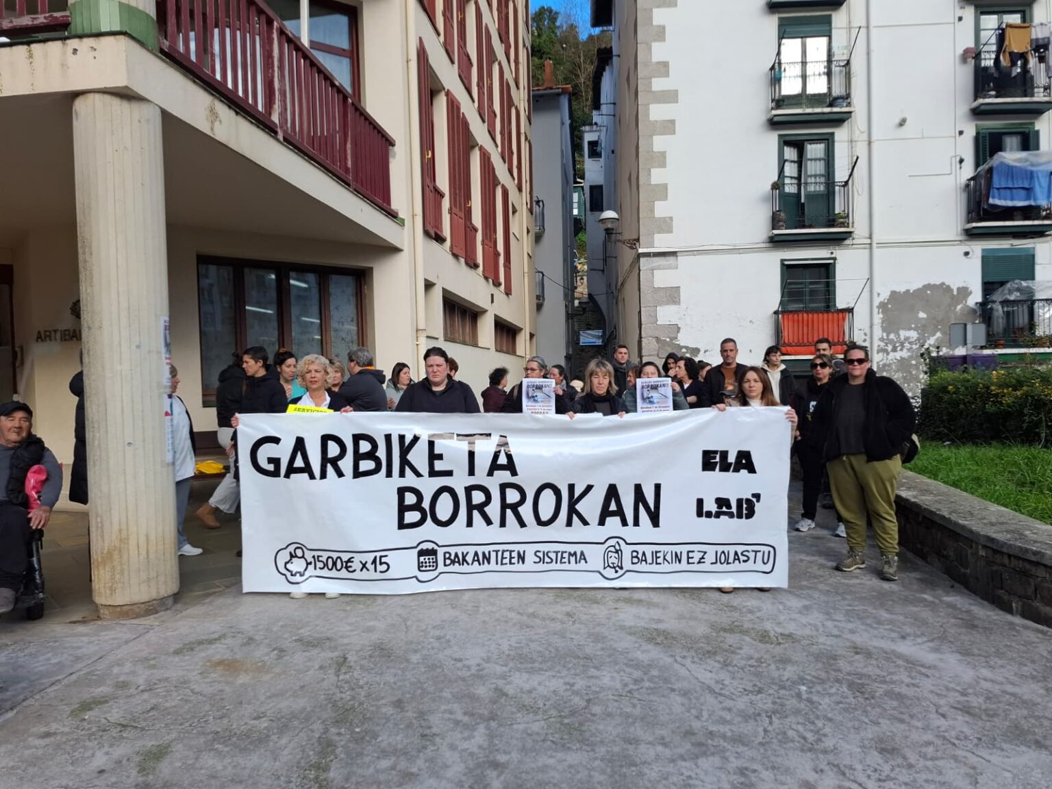 Bizkaiko garbikuntza sektoreko langileek greban jarraitzen dute - Lea ...